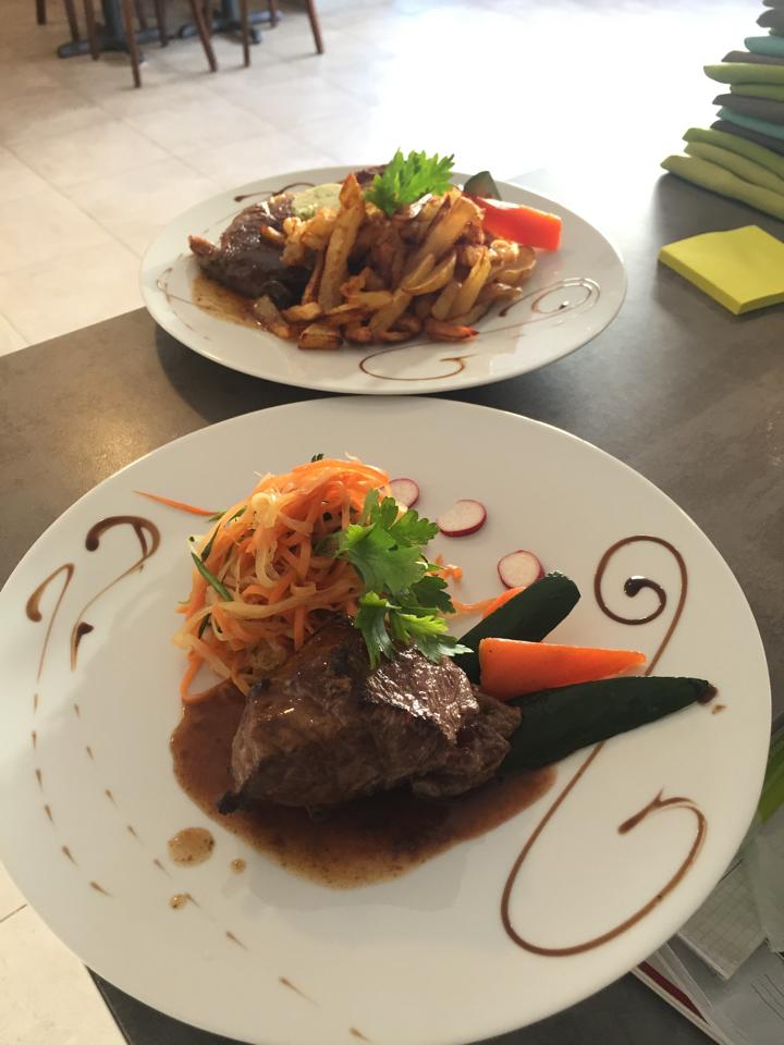 Entrecôte et ses frites maison | La Terrasse